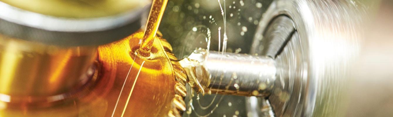 Machining industry lubricants | Mobil™
